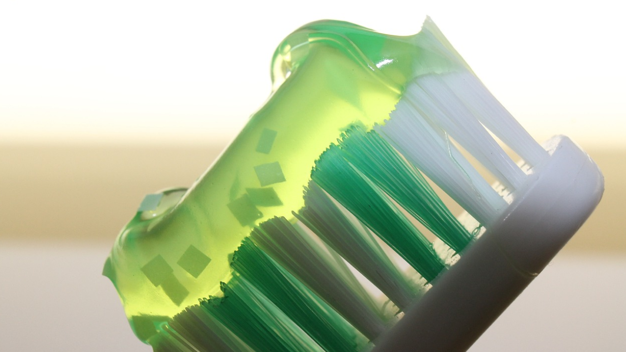 Mineral Toothpaste: What Is It & Does It Work? – Ollie